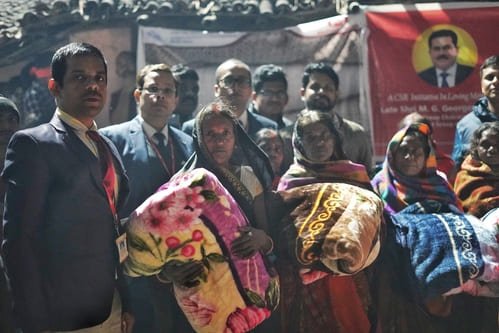 IIM Bodh Gaya organized blanket distribution drive, sponsored by ...